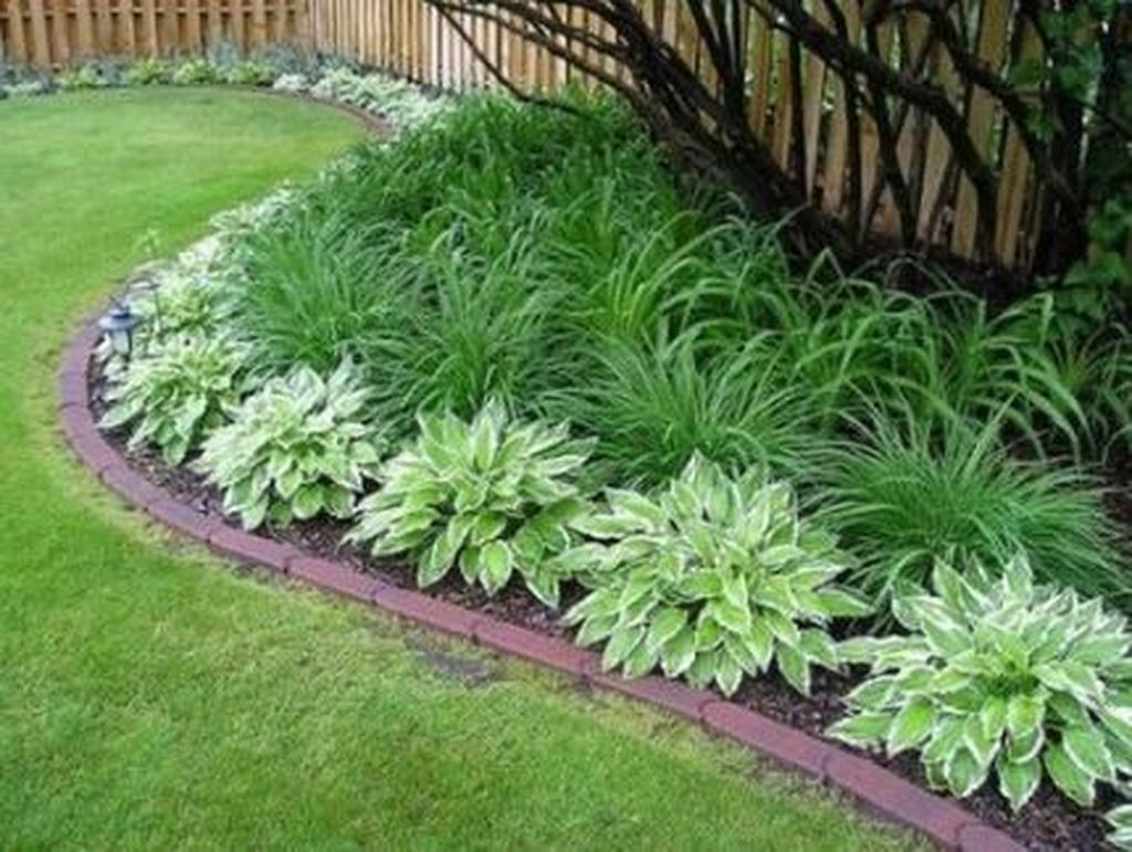 35 Beautiful Flower Beds Design Ideas In Front Of House Magzhouse